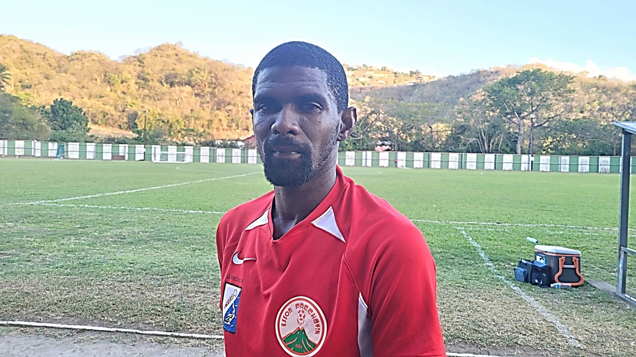 J. Joseph-Rose : « Les arbitres sifflent pour nos adversaires mais ...