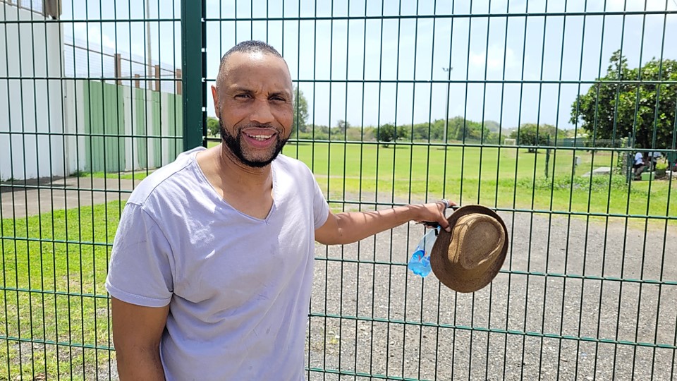 D. Régis : « Je veux intégrer des jeunes dans des clubs en France, en ...