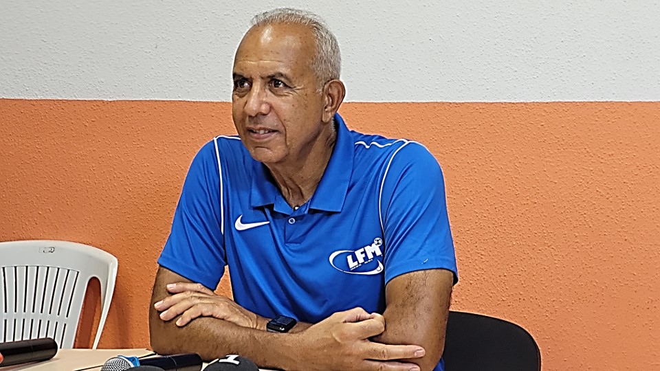 M. Collat : « En septembre, nous aurons à peine 40% des joueurs pros ...